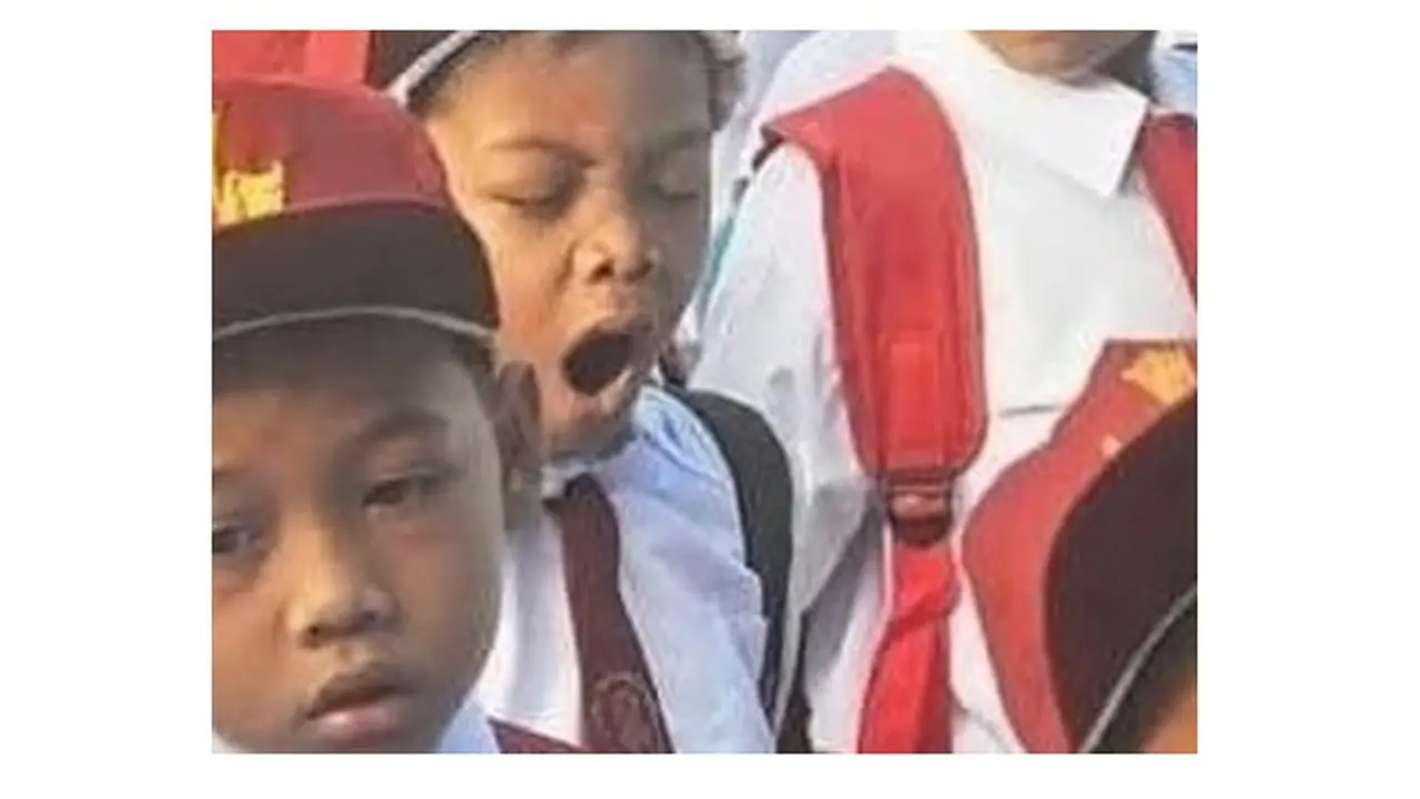 6 Pose Anak Sekolah Lagi Menguap Ini Bikin Auto Ngantuk - Hot Liputan6.com