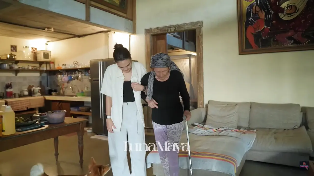 Potret Rumah Ibu Luna Maya di Bali, Bernuansa Klasik Penuh Kehangatan - ShowBiz Liputan6.com