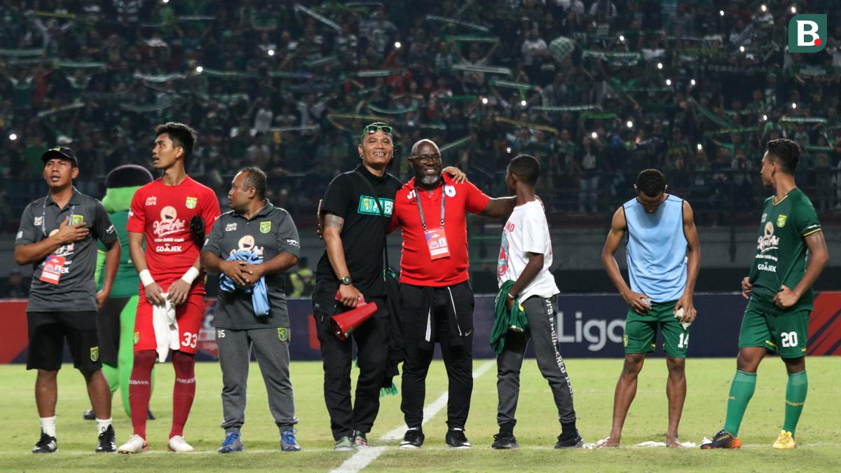 Cerita Aji Santoso Bereuni dengan Jacksen Tiago pada Duel Persipura Vs ...