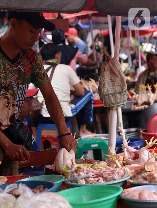 FOTO: Awal Ramadan, Harga Daging Ayam Potong Alami Kenaikan - Foto ...