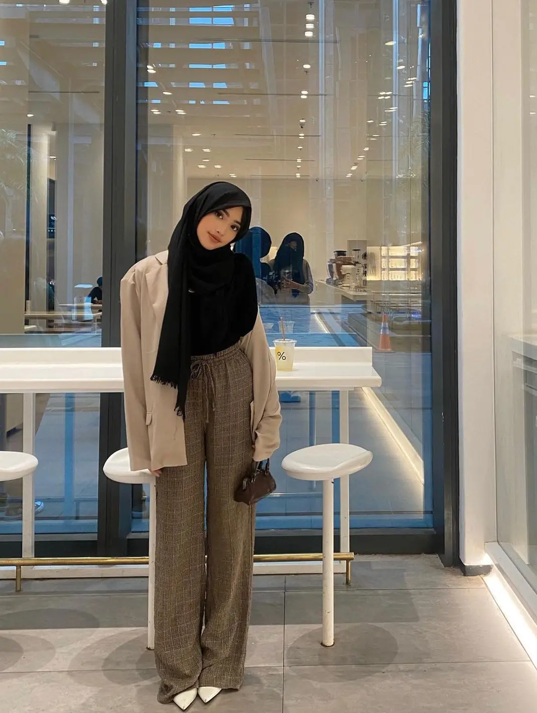 8 OOTD Hijab Anak Muda Simple dari Cut Syifa hingga Nabila Taqqiyah
