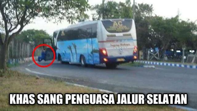 10 Meme Tingkah Sopir Bus Ngeselin yang Bikin Resah Geleng-Geleng ...