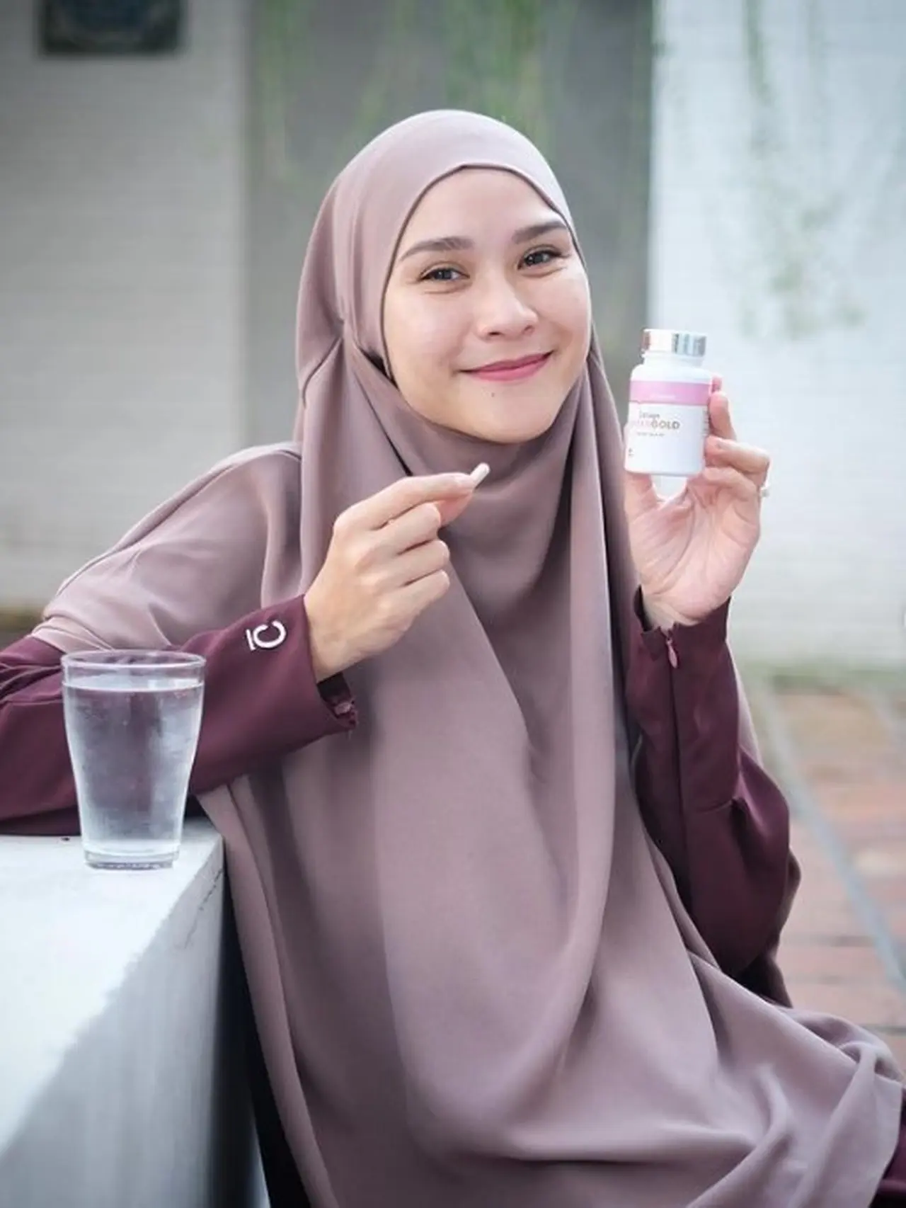 11 Potret Zaskia Mecca Kenakan Gamis, Dipuji Lebih Cantik dan Syar'i ...