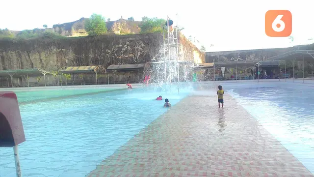 Kuah Adun, Kuliner Unik Bangkalan dengan Cara Makan Tak Biasa ...