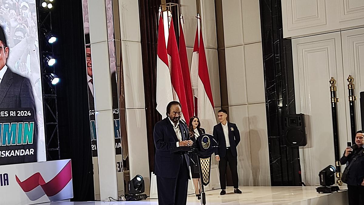 Surya Paloh Antarkan Pasangan AMIN ke KPU: Kita Sudah Menghadapi Berbagai Cobaan - Pemilu ...