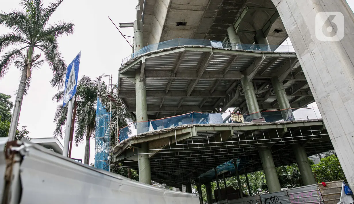 FOTO: Ditargetkan Rampung Awal Mei, Proyek Pembangunan Skybridge CSW ...