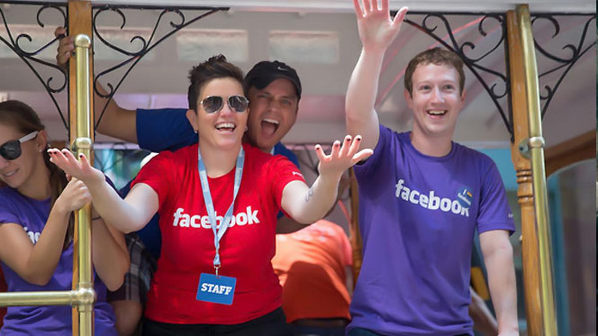 10 Fakta Mengejutkan Mark Zuckerberg, Sang Pendiri Facebook - Tekno ...