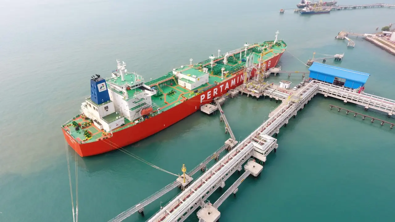 FSO Pertamina Abherka Kembali ke Lautan, Siap Jaga Ketahanan Energi ...