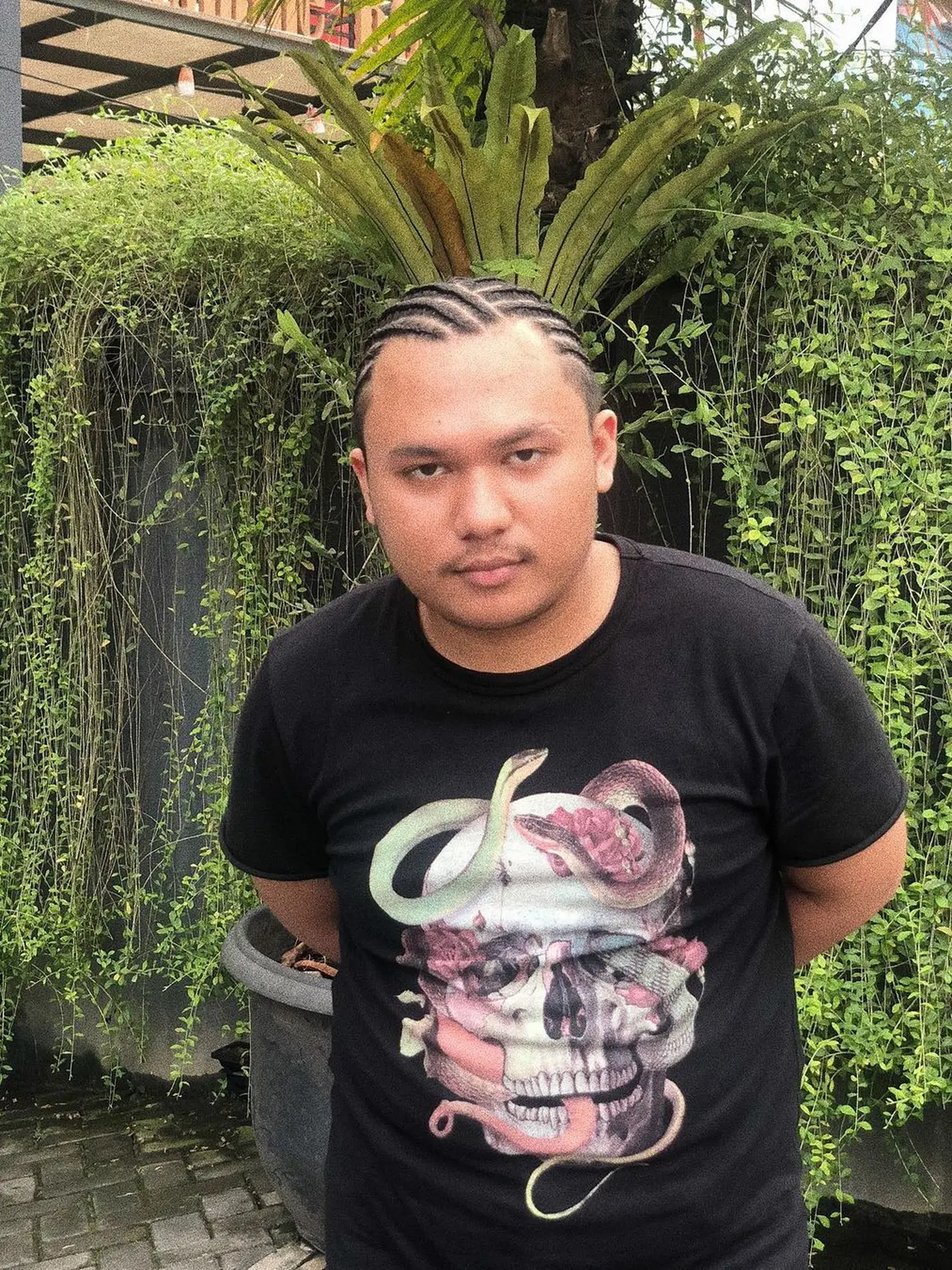 6 Gaya Rambut Keanu yang Paling Curi Perhatian, Tak Selalu Gondrong ...