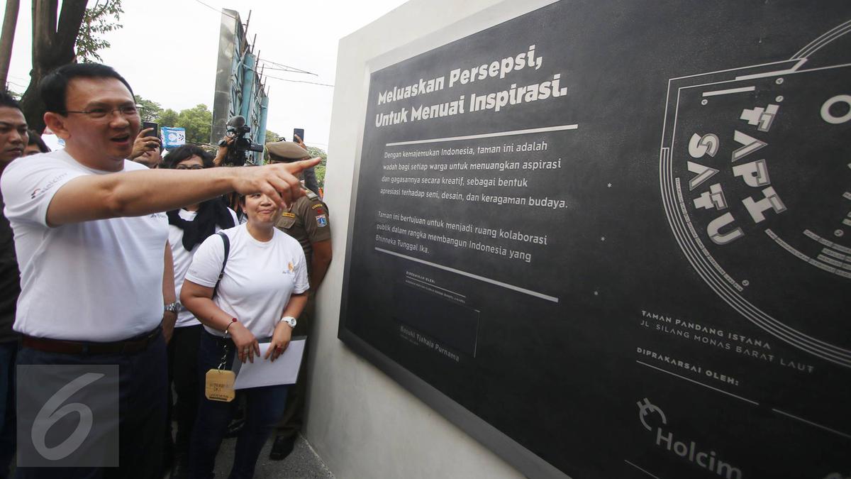 Ahok: Bu Risma Orang Bagus, Layak Jadi Gubernur - Pemilu Liputan6.com