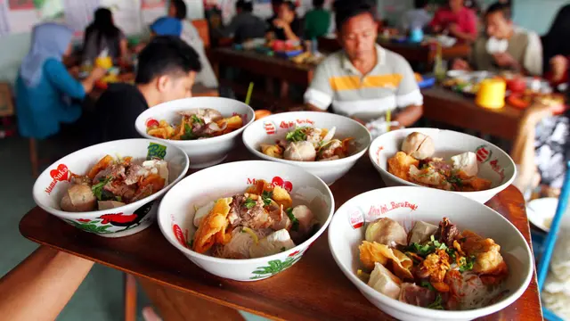 6 Rekomendasi Tempat Jajan Bakso Legendaris di Jabodetabek, Makanan ...