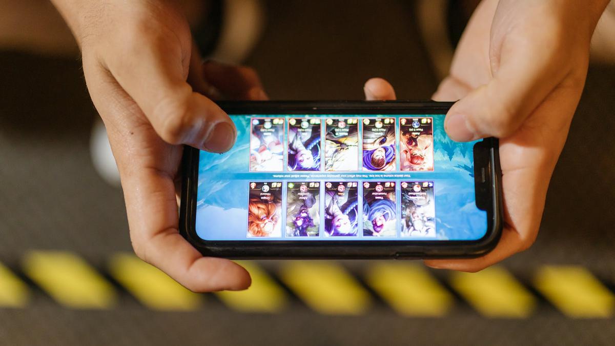Esports Charts: Mobile Legends Rajai Game Genre MOBA di Asia Tenggara ...