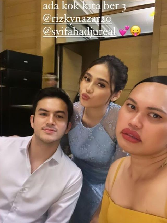 12 Potret Artis di Pernikahan Deva Mahenra dan Mikha Tambayong, Ikut Rasakan Bahagia ...