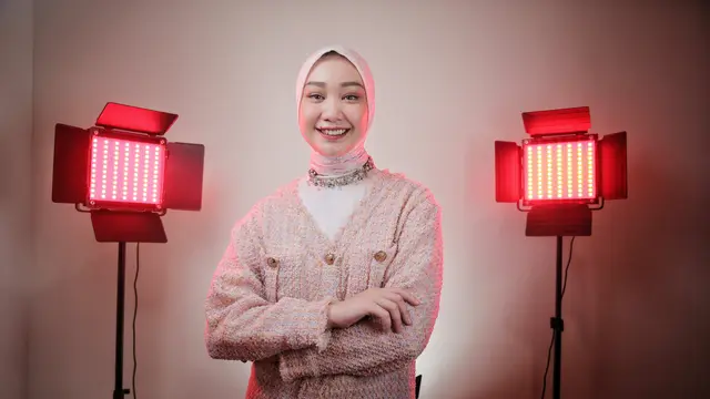 Vina Muliana: Kita Semua Punya Orang Dalam, tapi Tidak Tahu Cara ...