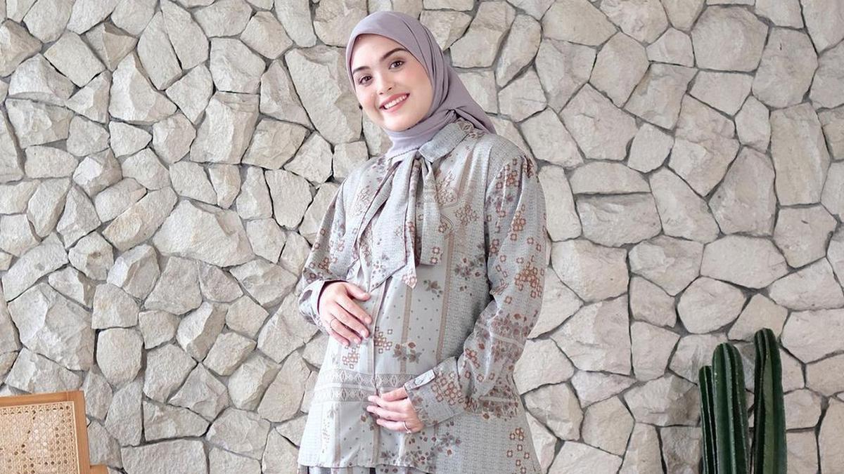 Vebby Palwinta Lahirkan Anak Kedua, Banjir Ucapan Selamat ...