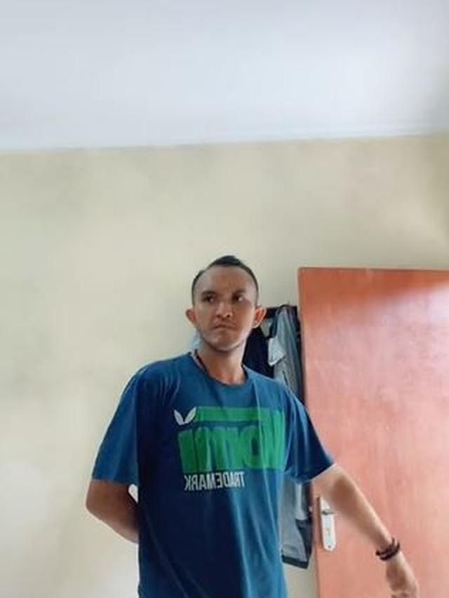 6 Potret Terbaru Caisar YKS, Live TikTok Selama 24 Jam Jadi Sorotan - Hot Liputan6.com