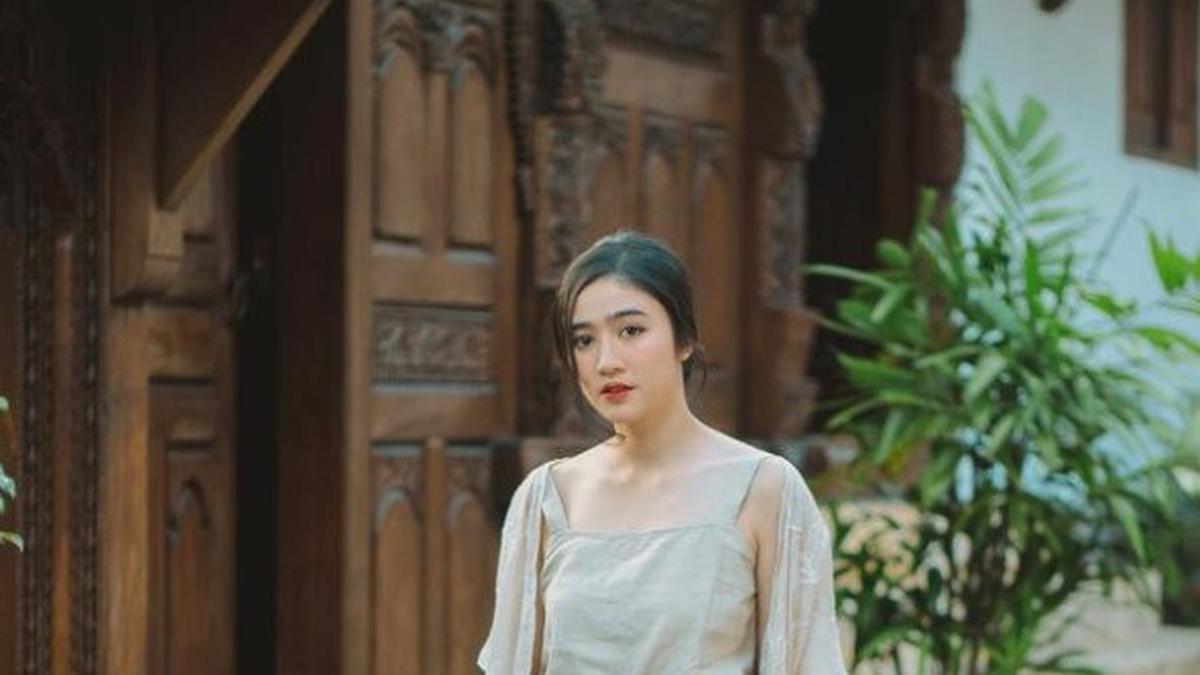 Profil, Agama dan Foto-foto Febby Rastanty, Mantan Anggota Blink yang ...