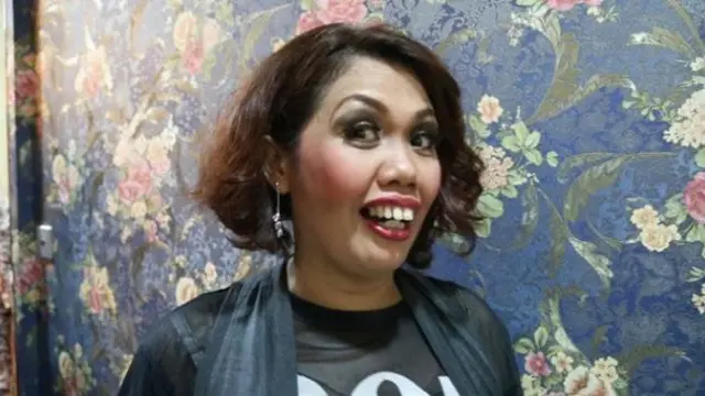 7 Transformasi Elly Sugigi, Sebelum Tenar Hingga Kini Akui Pernah Pakai ...