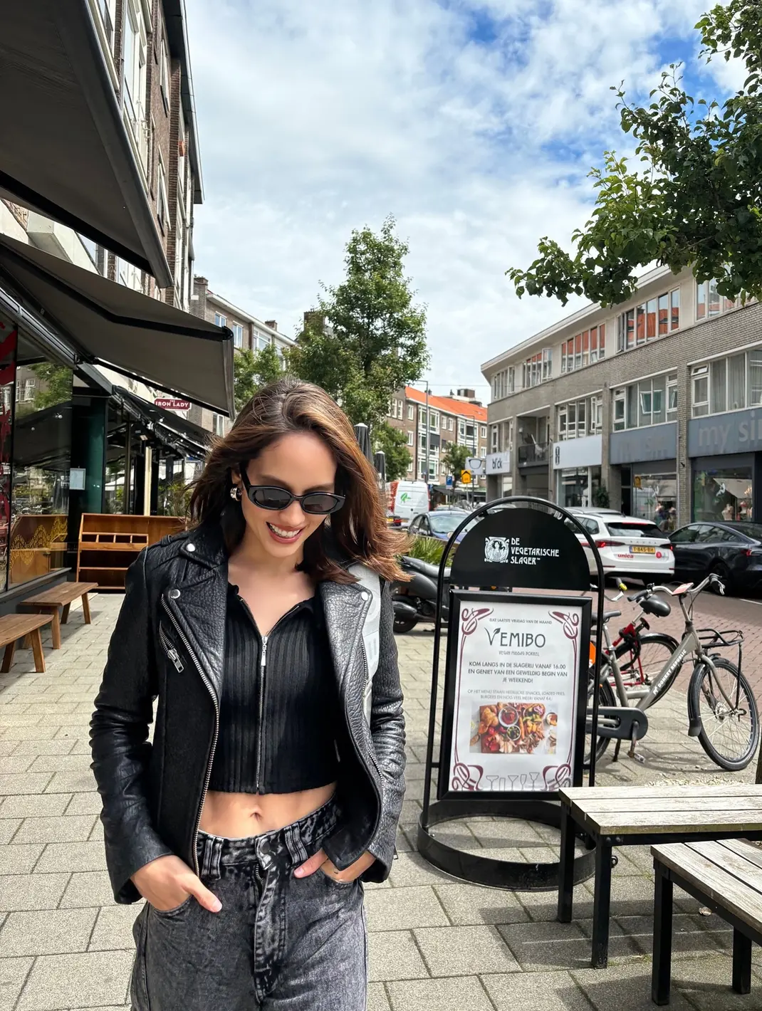 Tampil Stylish, Ini Potret Liburan Cinta Laura ke Belanda Bareng ...