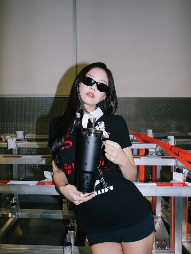 Brand Tumbler Mewah Rilis Koleksi Terbatas Bareng Jennie BLACKPINK ...