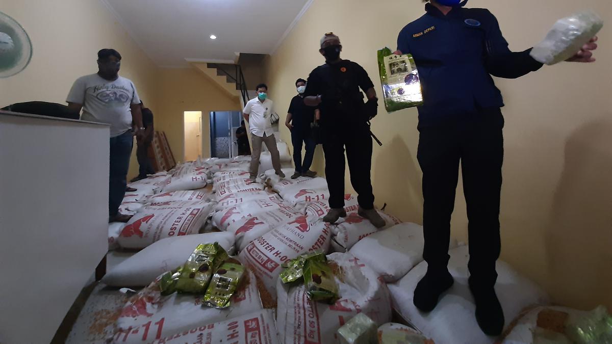 Disamarkan dalam Karung, 5 Fakta Penemuan Sabu 200 Kg di Gudang Beras Tangerang - News Liputan6.com