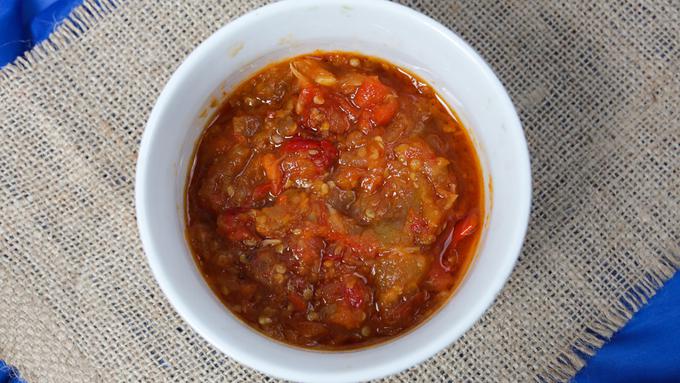 Resep Simpel Sambal Bajak khas Jawa Timur - Food Fimela.com