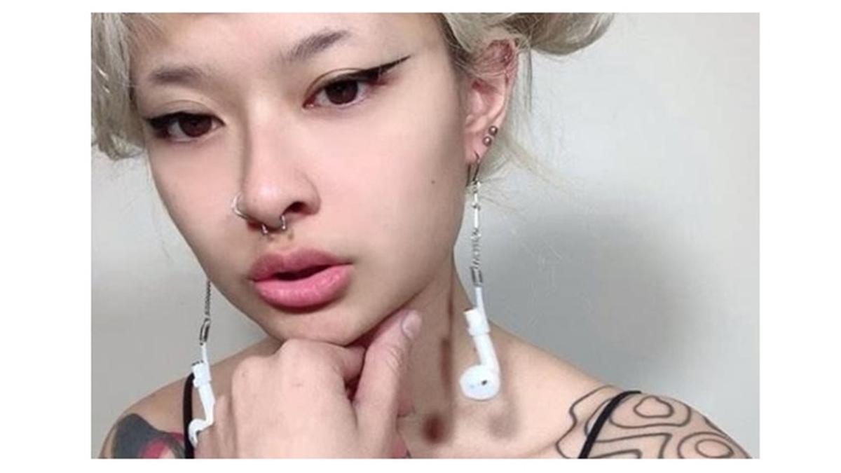 Earphone Sering Dimakan Kucing, Cewek Ini Jadikan AirPod Sebagai Anting