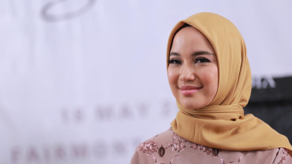 Ibu Chacha Frederica Alami Kecelakaan Motor, Tulang Patah dan Dilakukan ...