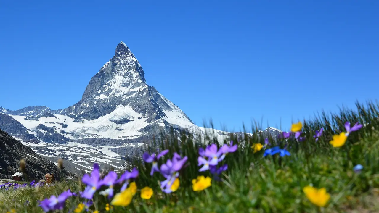 3 Destinasi Wisata Alam di Swiss yang Jarang Diketahui