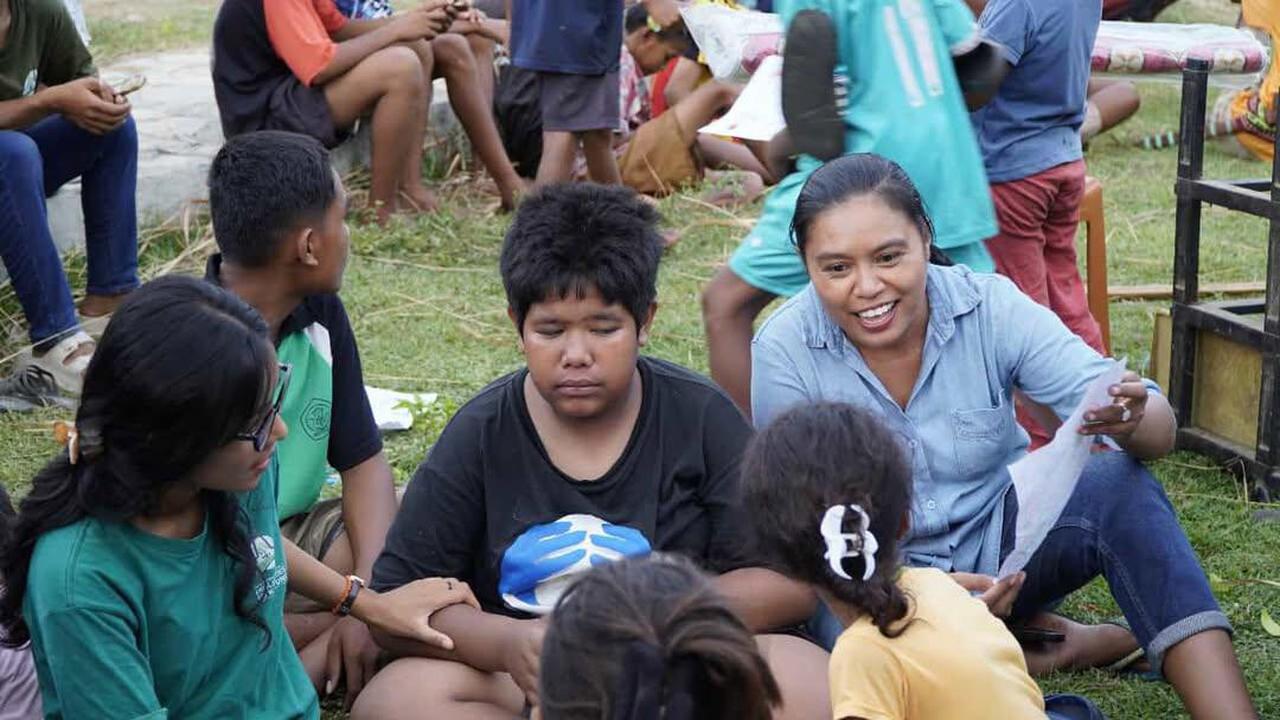Kampung Adat Waru Wora Sumba Barat Terbakar Hebat, Anak-anak Trauma dan ...