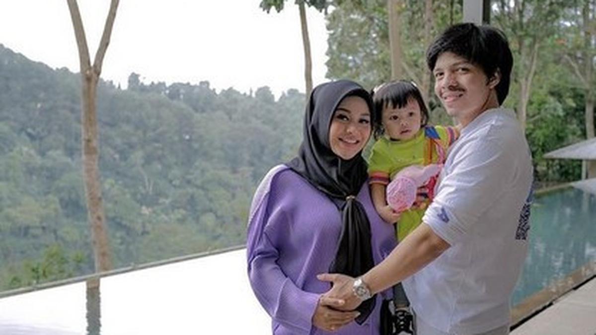 Potret Babymoon Anak Kedua Aurel Hermansyah Bahagia Banget, Ameena Banjir Pujian - Entertainment ...