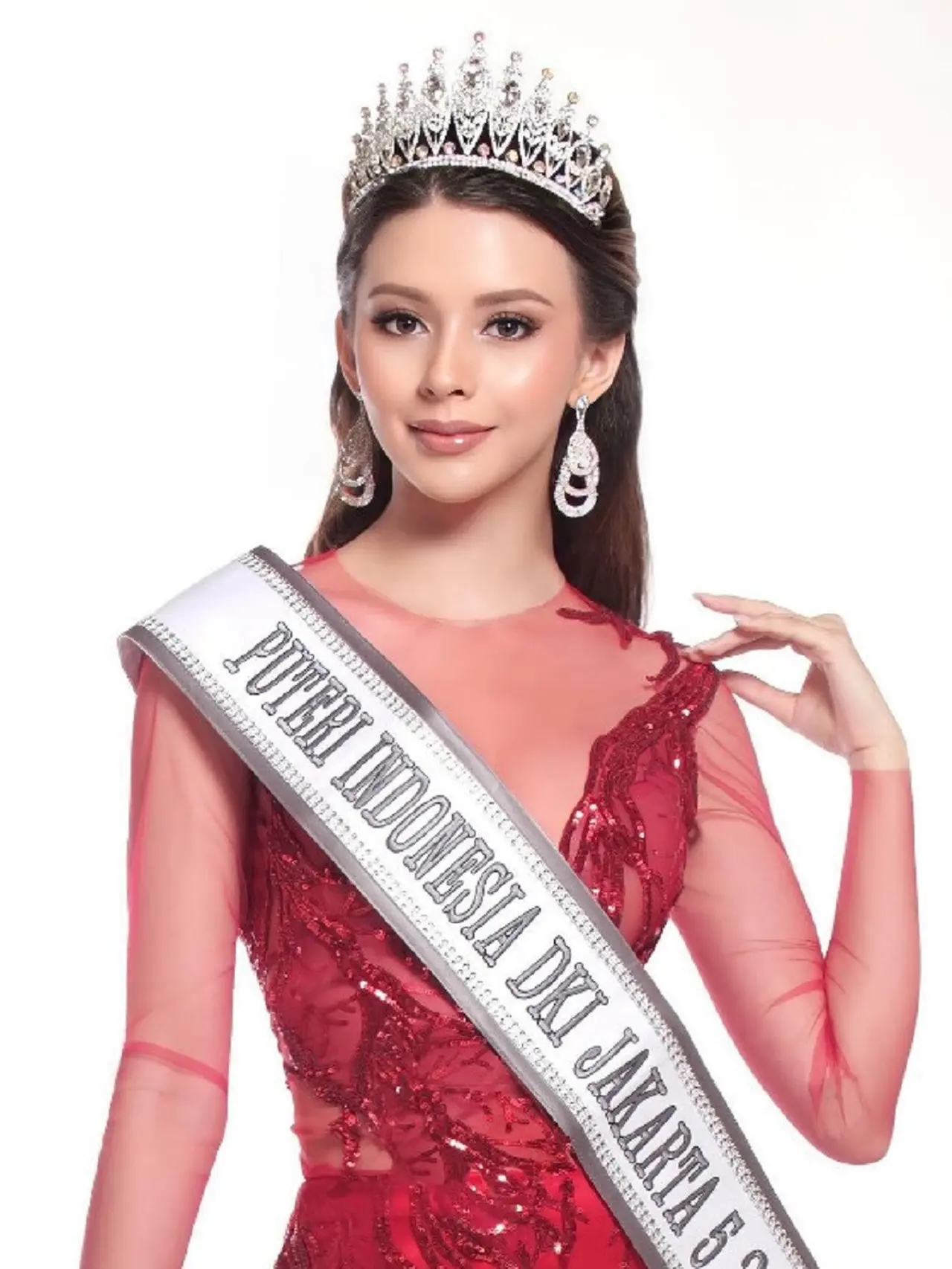 Profil Cindy May McGuire dari Jakarta, Runner Up 1 Puteri Indonesia ...