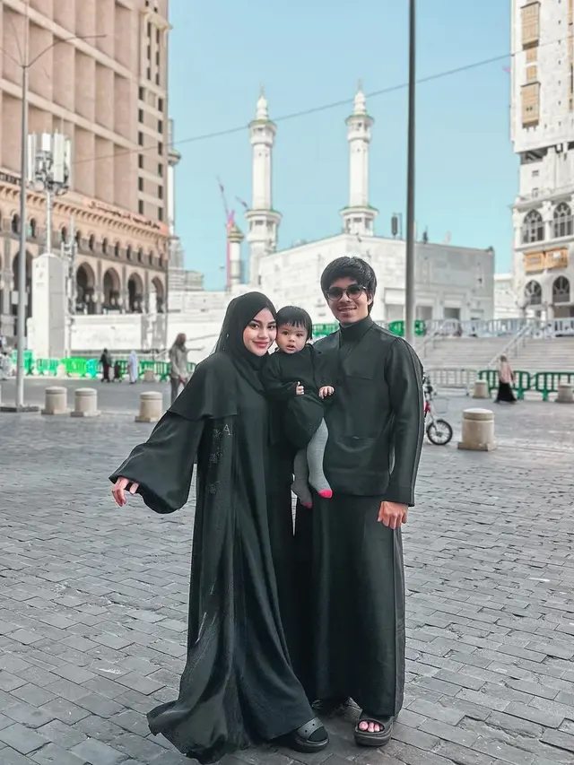 Puasa Pertama di Mekkah, Ibu Atta Halilintar Beri Pesan Bijak untuk Sang Anak - Entertainment ...
