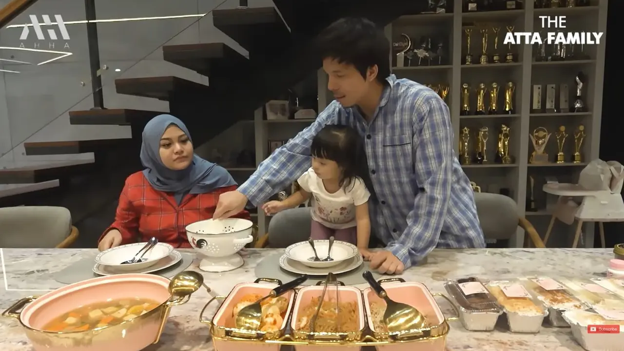 Deretan Menu Sahur Pertama Para Artis, Ada Ameena Hingga Fuji yang ...