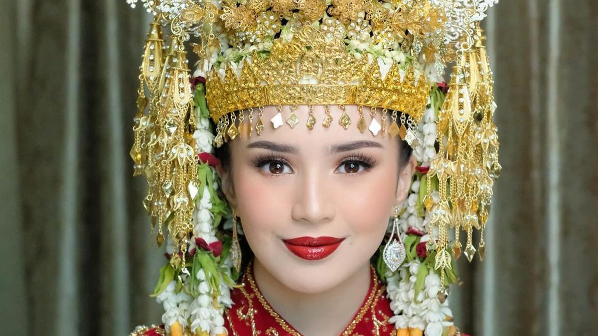 Makeup Pernikahan Beby Tsabina Ramai Dipuji Netizen, Melihat Riasan MUA ...