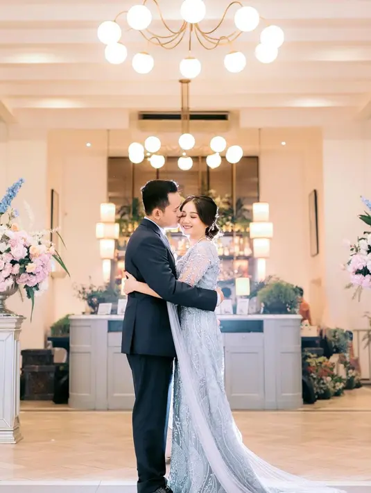 Potret Terbaru Jessica Anastasya Bareng Suami, Pemeran Eneng dan Kaos ...