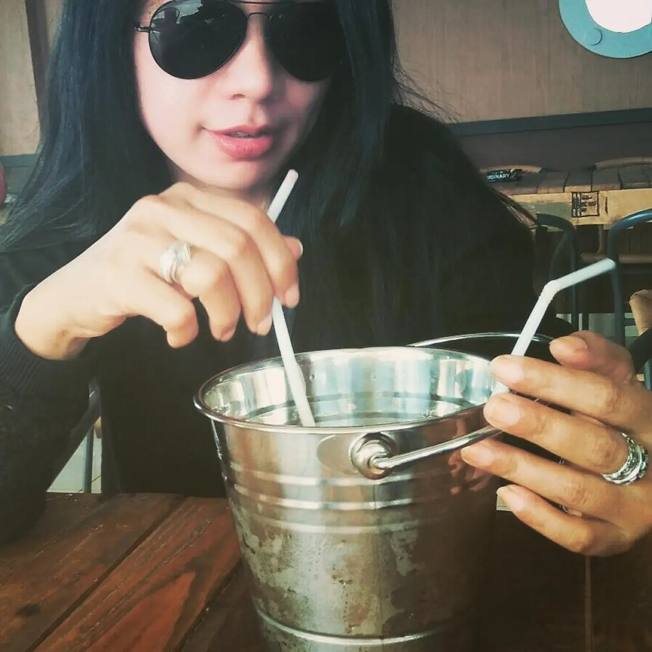 9 Potret Glamor Ana Pinem, Oline Mendeng dan Lala Choo, Artis Langganan ...