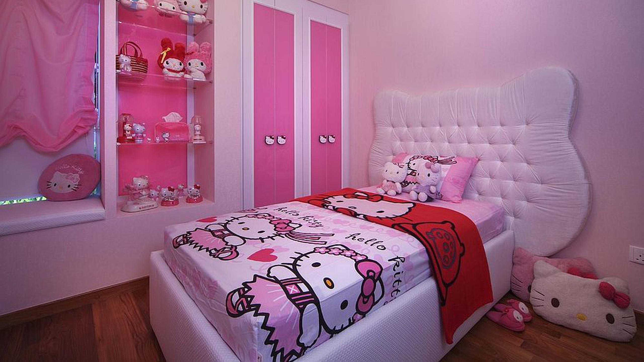 Contek Kamar Tidur Bernuansa Hello Kitty