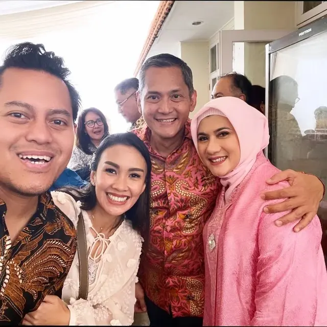 7 Potret Terbaru Onky Alexander Catatan Si Boy yang Dikabarkan Sudah ...