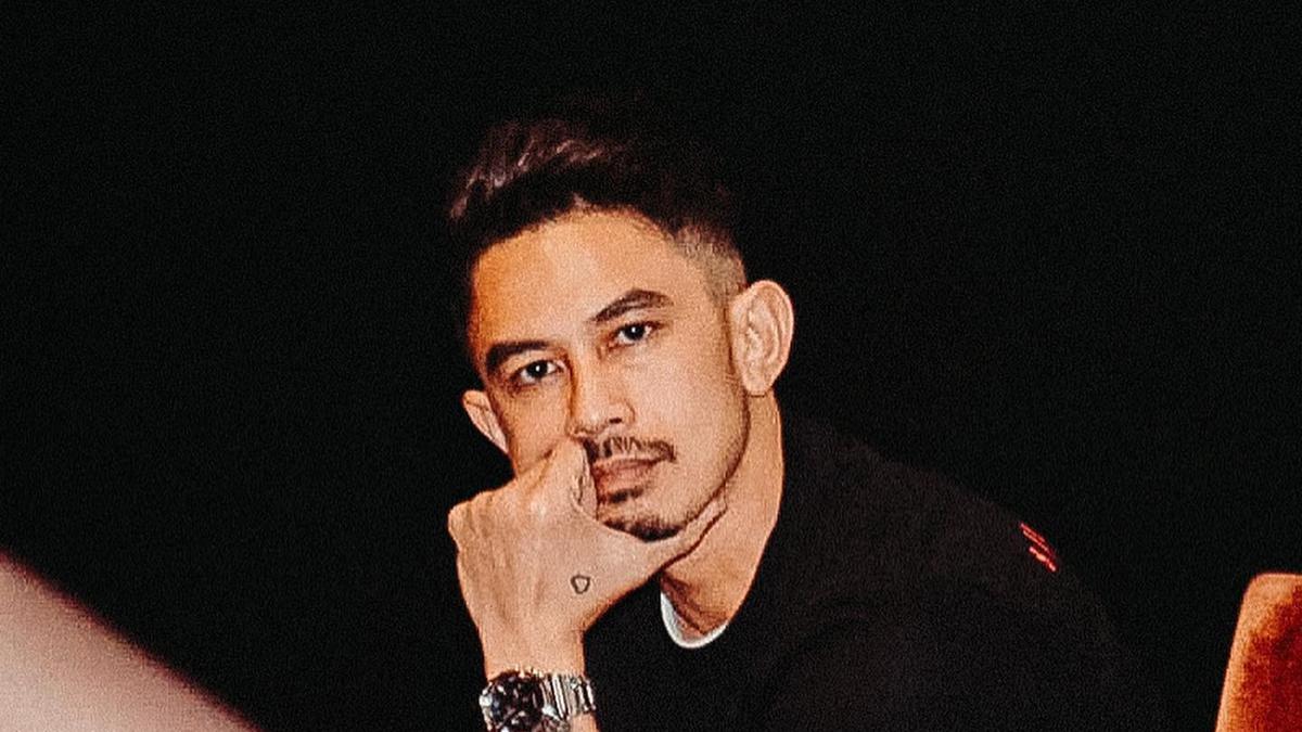 Rumah Tangganya Masih Ramai Diperbincangkan, Fandy Christian Tampil ...