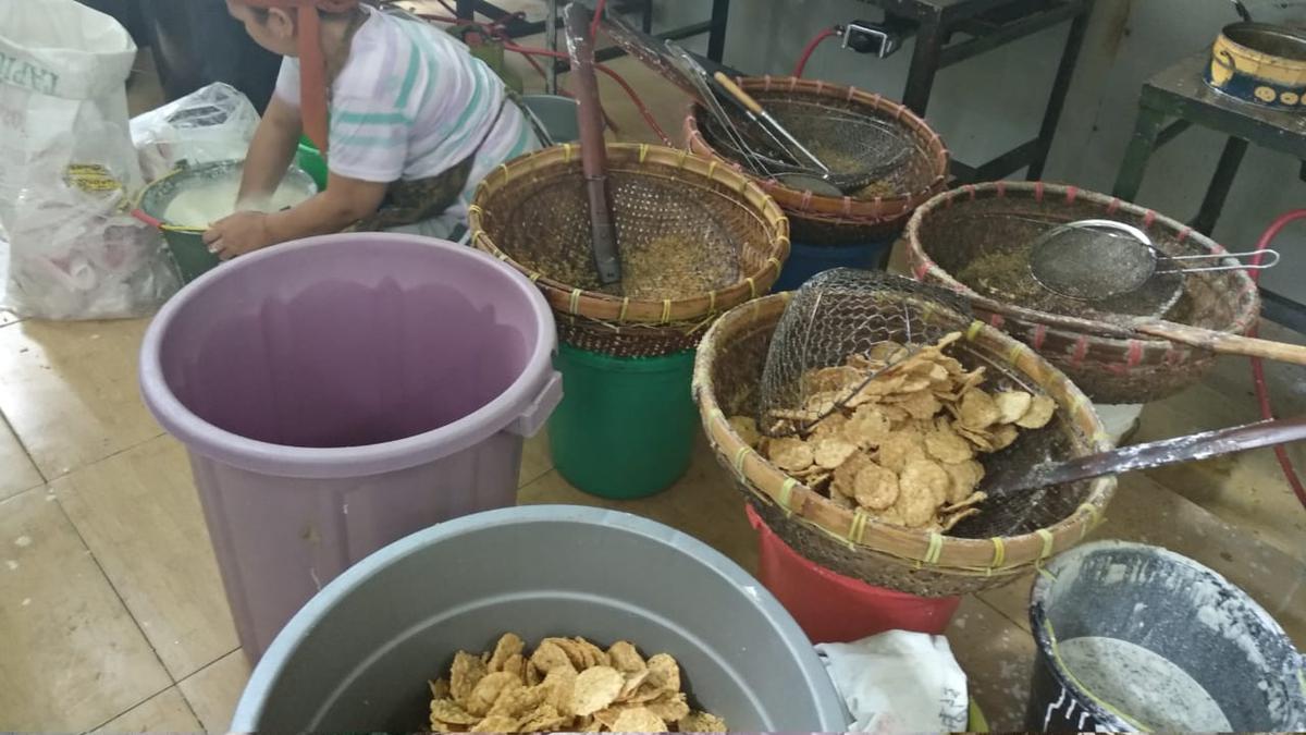 Kampung Sanan Jadi Daya Tarik Wisatawan untuk Memburu Tempe di Malang