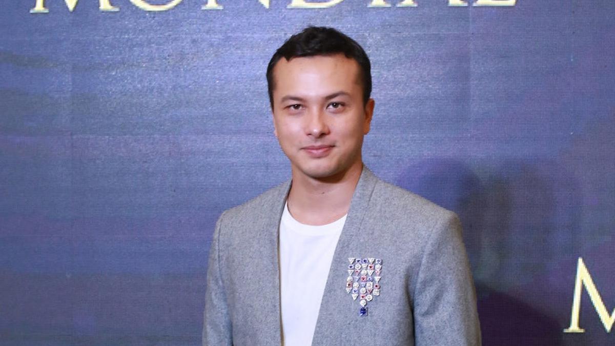 Melihat Langsung Keindahan Perhiasaan yang Didesain Nicholas Saputra ...