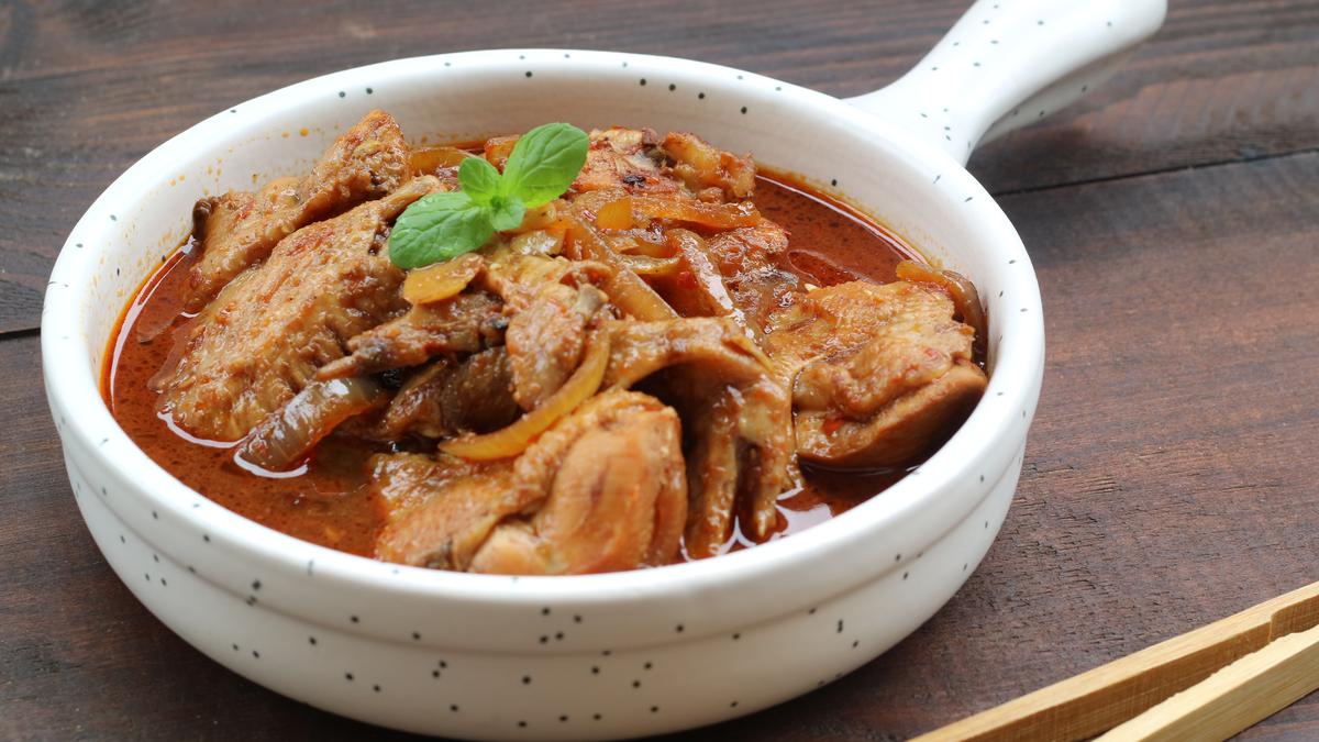 5 Resep Ayam Semur Menu Rumahan yang Cocok bagi Pencinta Kecap