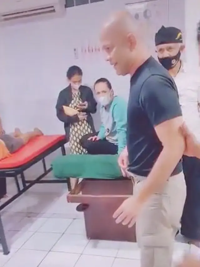 Kondisi Harry Pantja Setelah Terkena Stroke, Rutin Terapi Pengobatan ...