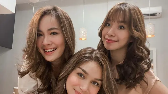 7 Potret Persahabatan Icha Nabilah dan Jennifer Eve, Kerap Disangka ...