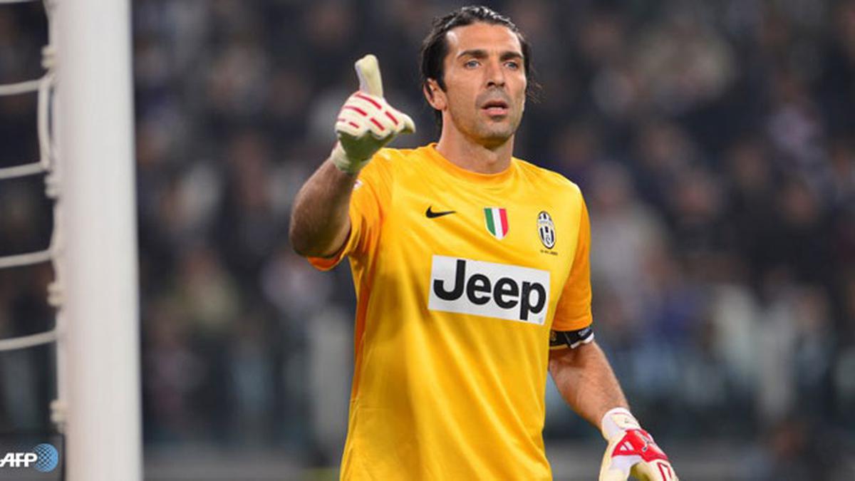 Juve Perpanjang Kontrak Buffon Hingga 2015 - Bola Liputan6.com