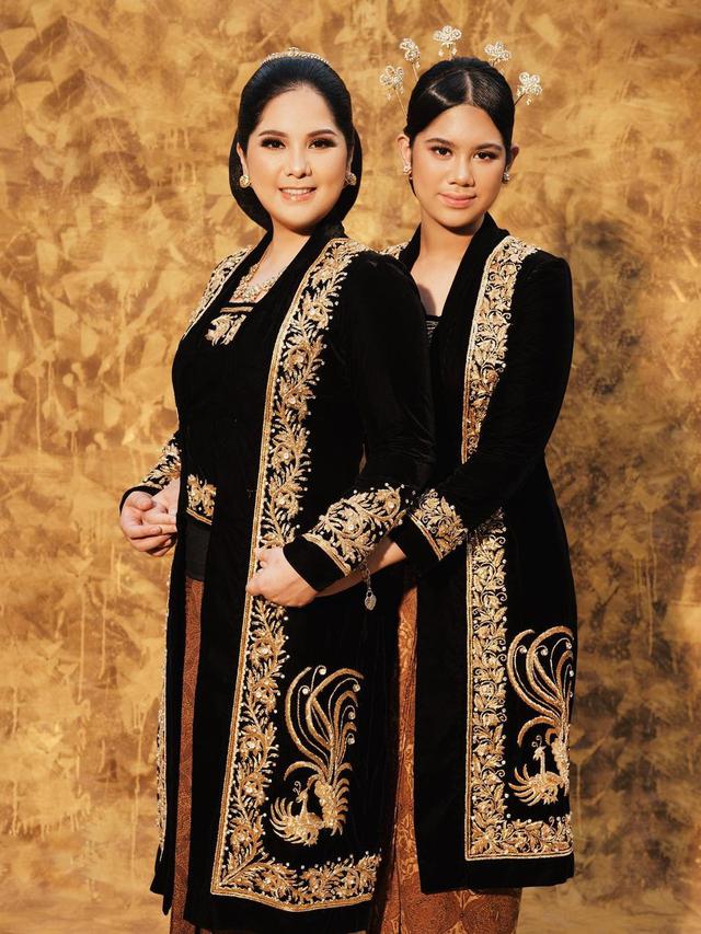 6 Inspirasi Kebaya Velvet Hitam Elegan ala Public Figure, Annisa Pohan ...