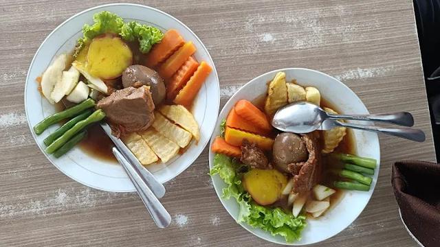 12 Rekomendasi Tempat Makan Selat Solo di Solo yang Enak, Wajib Mampir ...