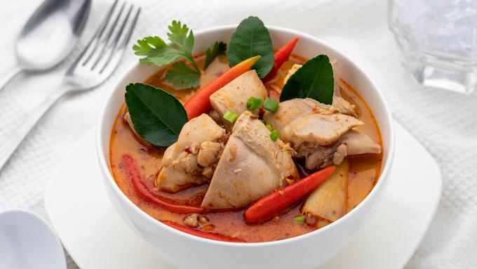 Resep Uyah Asem Ayam khas Banyuwangi - Food Fimela.com