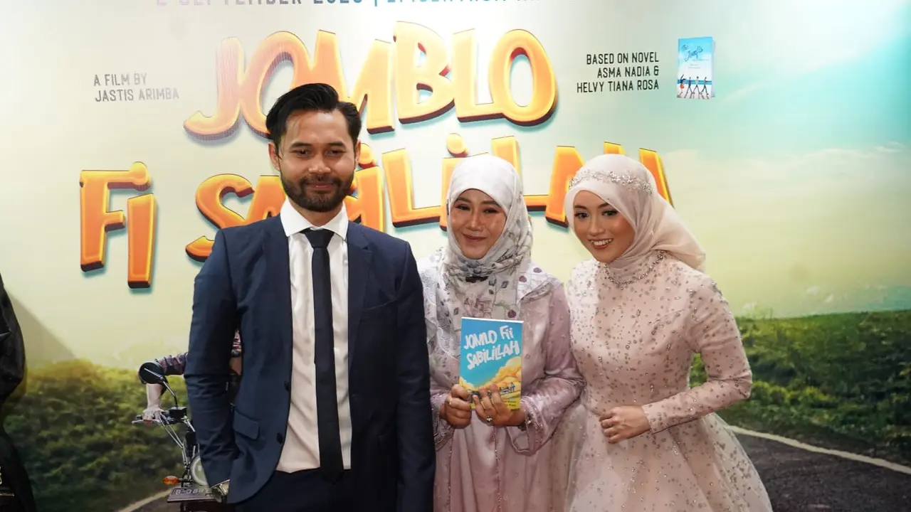 Nabilah Ayu Tersipu Dikabarkan Cinlok dengan Adhin Abdul Hakim dalam Film Jomblo Fi Sabilillah ...